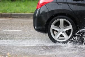 What is Aquaplaning? Causes & How to Prevent it | Prestone